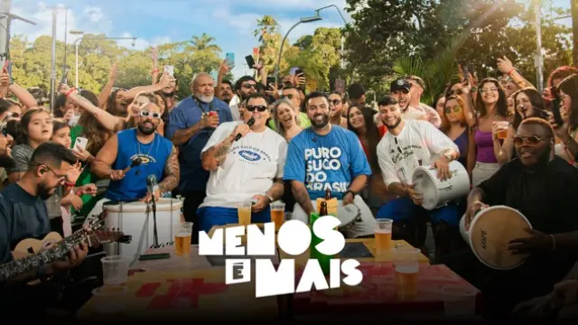 Biografia | Grupo Menos é Mais